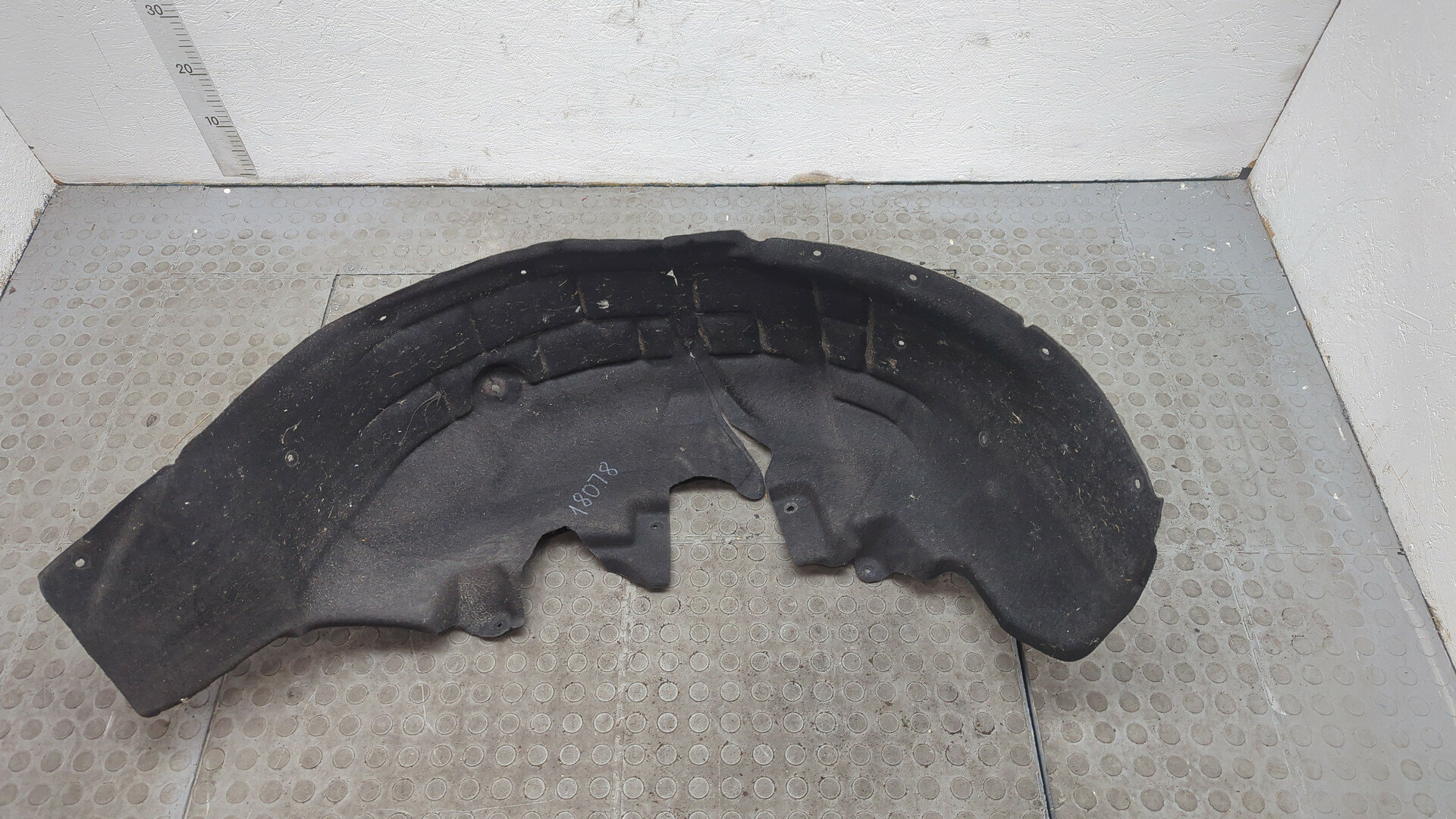 Защита арок (подкрылок) левая передняя Chevrolet Equinox Б/У