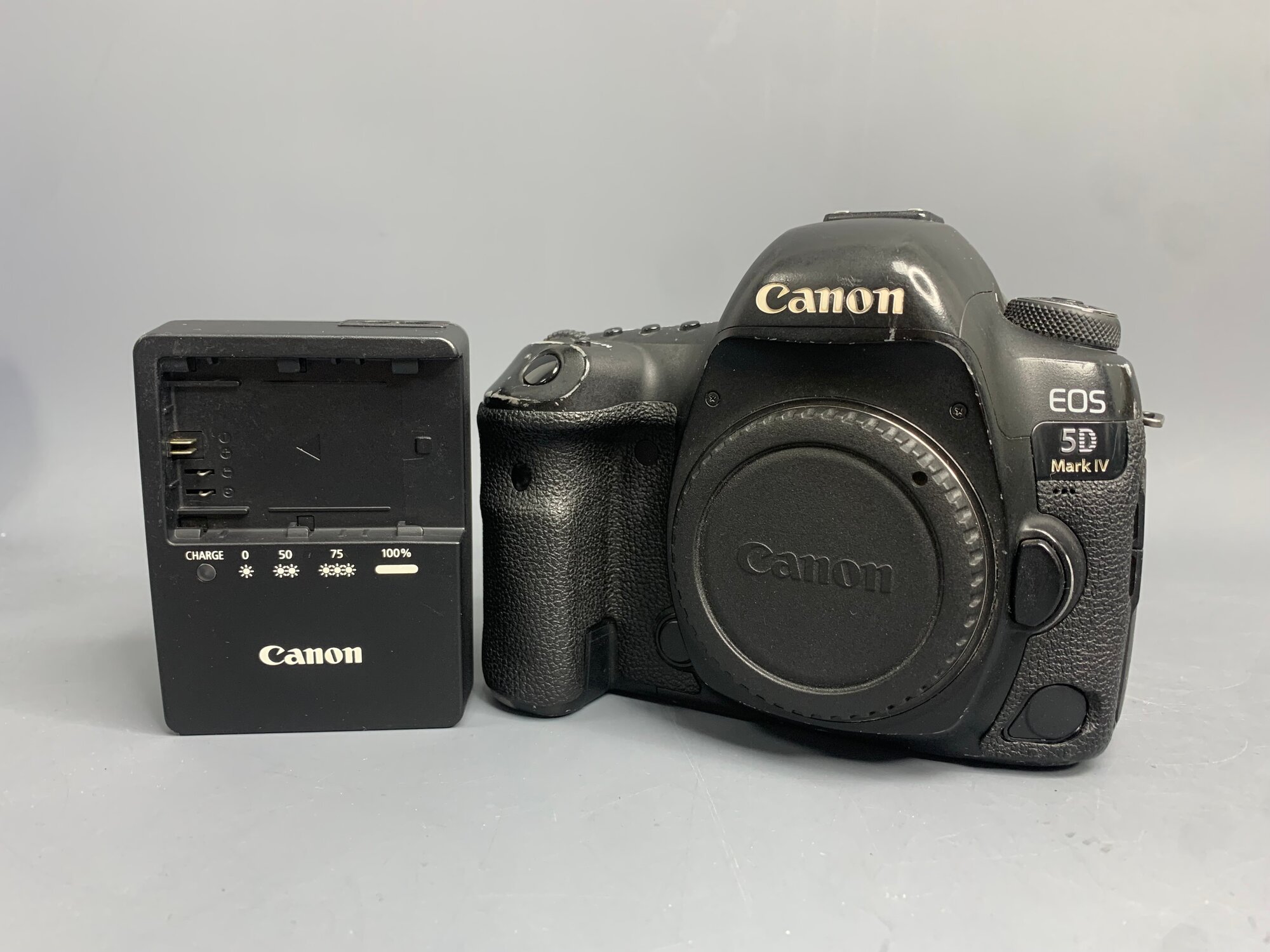 Canon 5D Mark IV 639.000 кадров