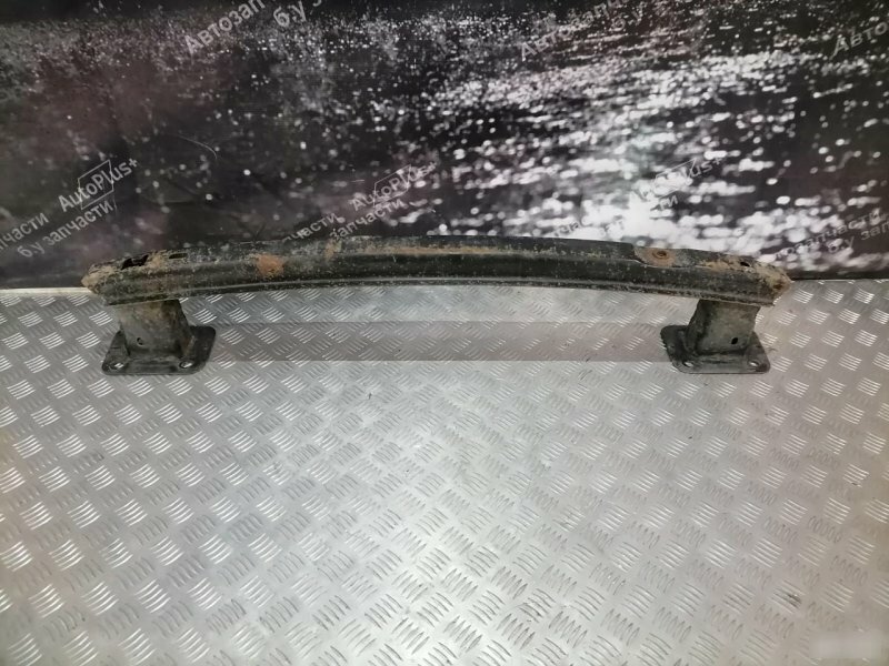 Усилитель бампера Ford Focus 2 (1.4) Б/У с пробегом