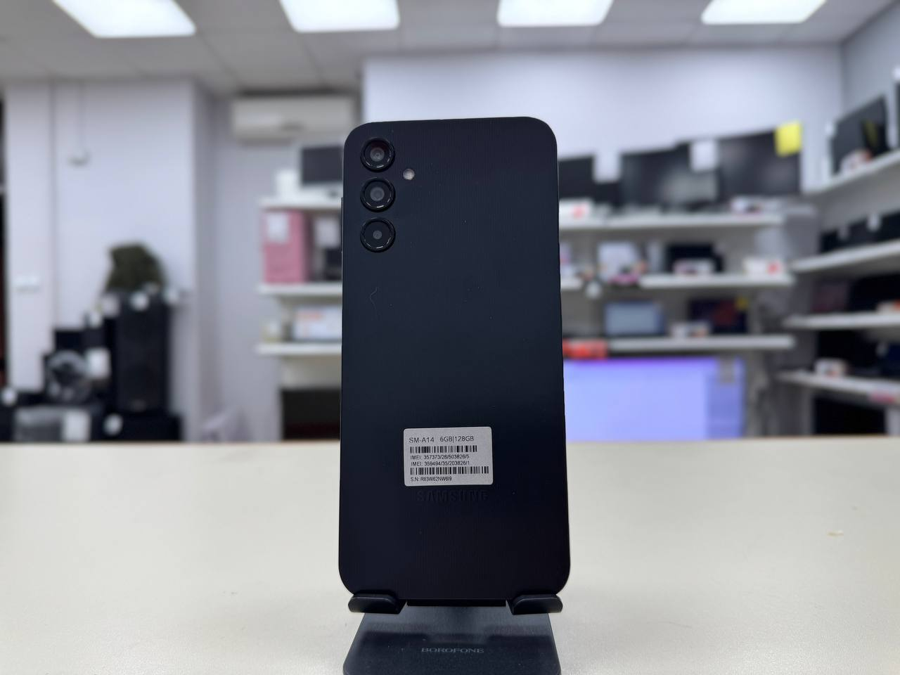 Смартфон Samsung Galaxy A14 6/128 ГБ, Dual nano SIM, черный, б/у, уценка
