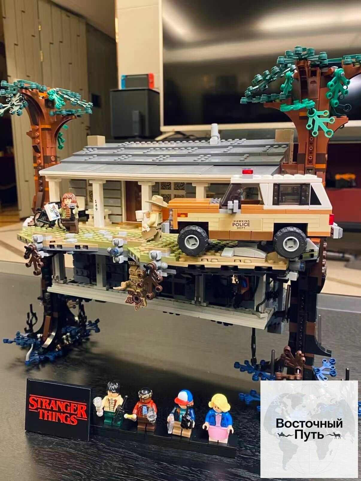 Конструктор Машина Dodge Charger Форсаж, Масл-кар Technic, Подарок для мальчиков и мужчин, 1077 деталей, 42111