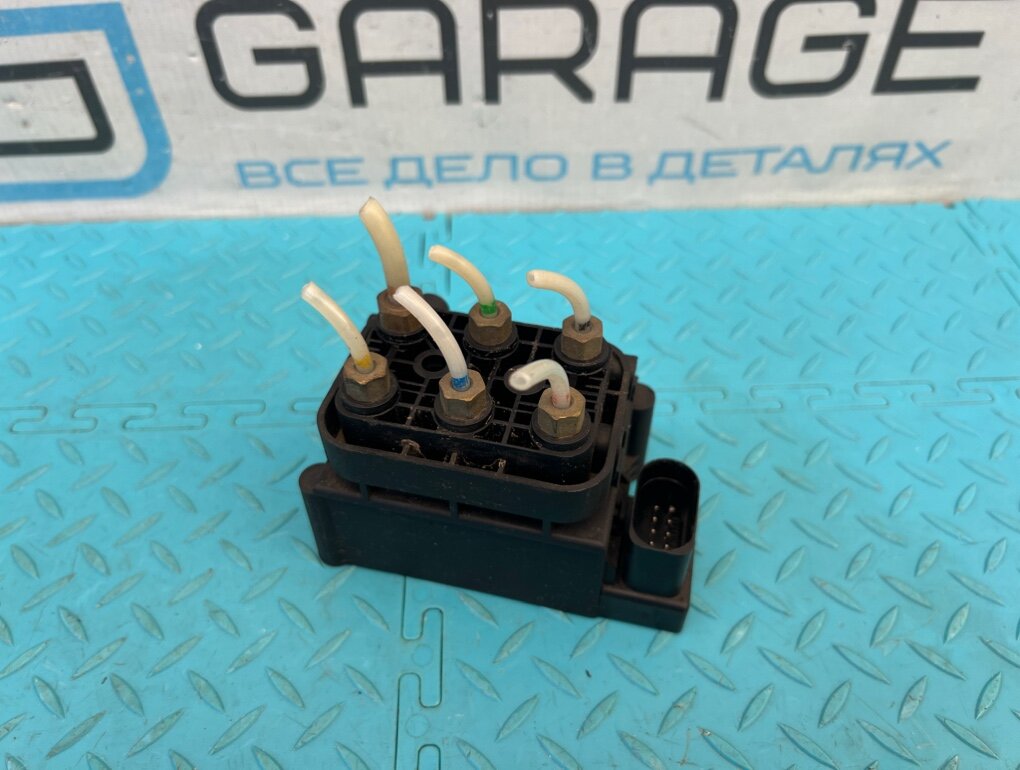 Блок клапанов пневмоподвески Mercedes-Benz M-Class 2008 W164 642.940 3.0 арт. 150704