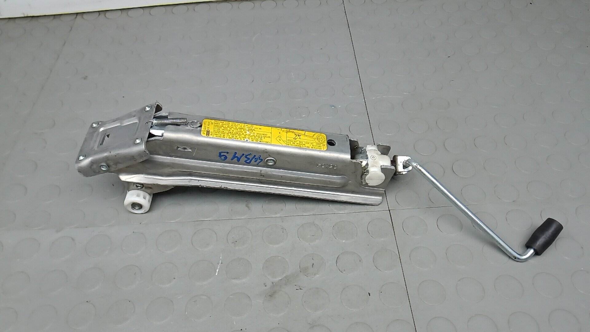 Домкрат AUDI A6 C6