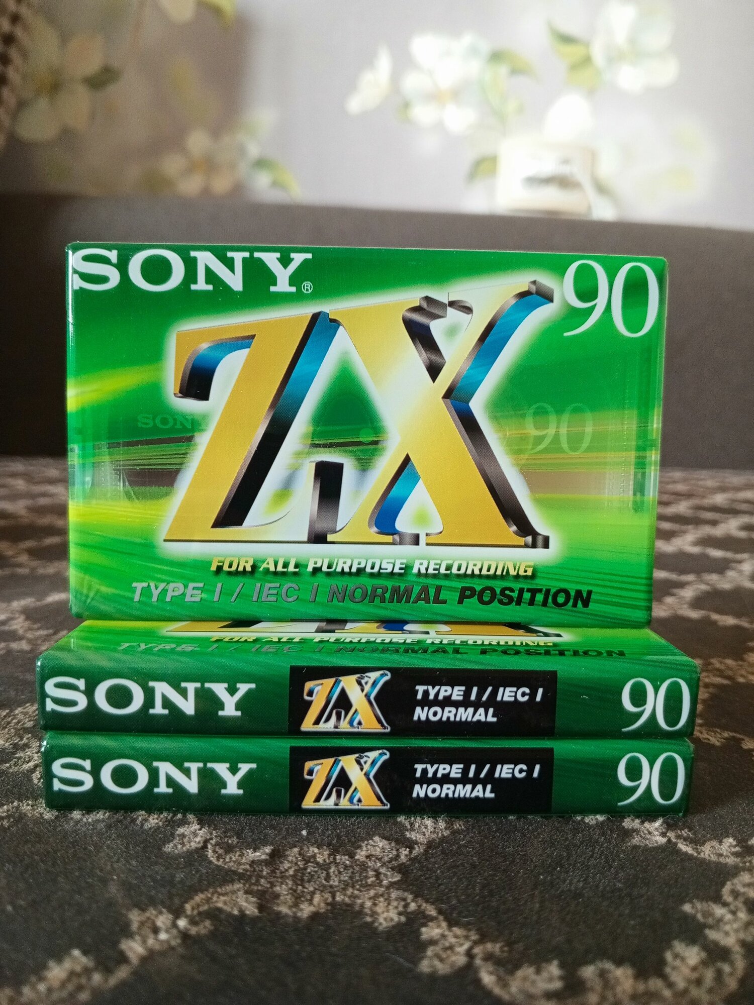 Аудиокассета Sony ZX90 1999-2001 г. (Новая, в слюде, в коллекцию, 1 шт)