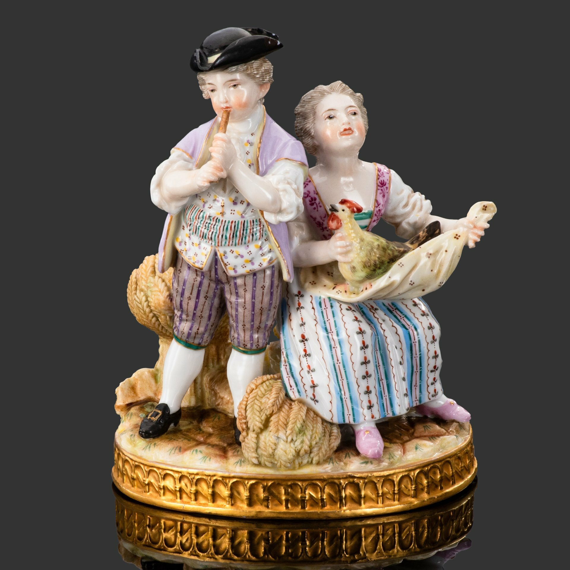 Статуэтка "Сбор урожая" ("Мальчик с дудочкой и девочка с курочкой"), Dressel