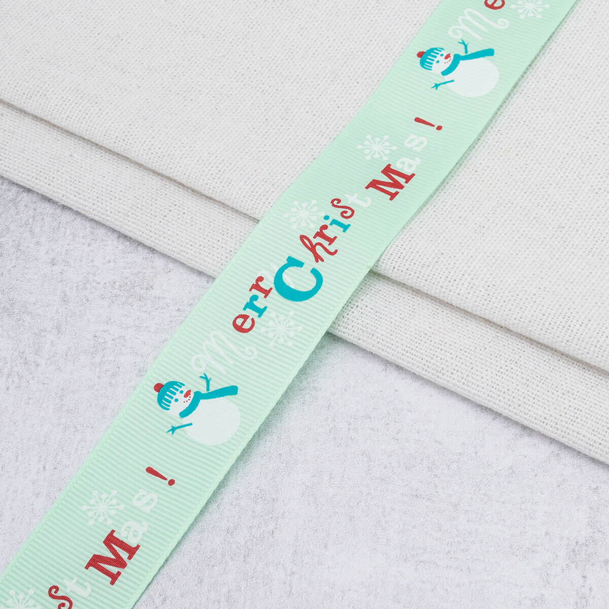 Лента декоративная для упаковки подарков, репсовая, с рисунком 'Снеговики', 2,5 см х 45,72 м, цвет светлая бирюза