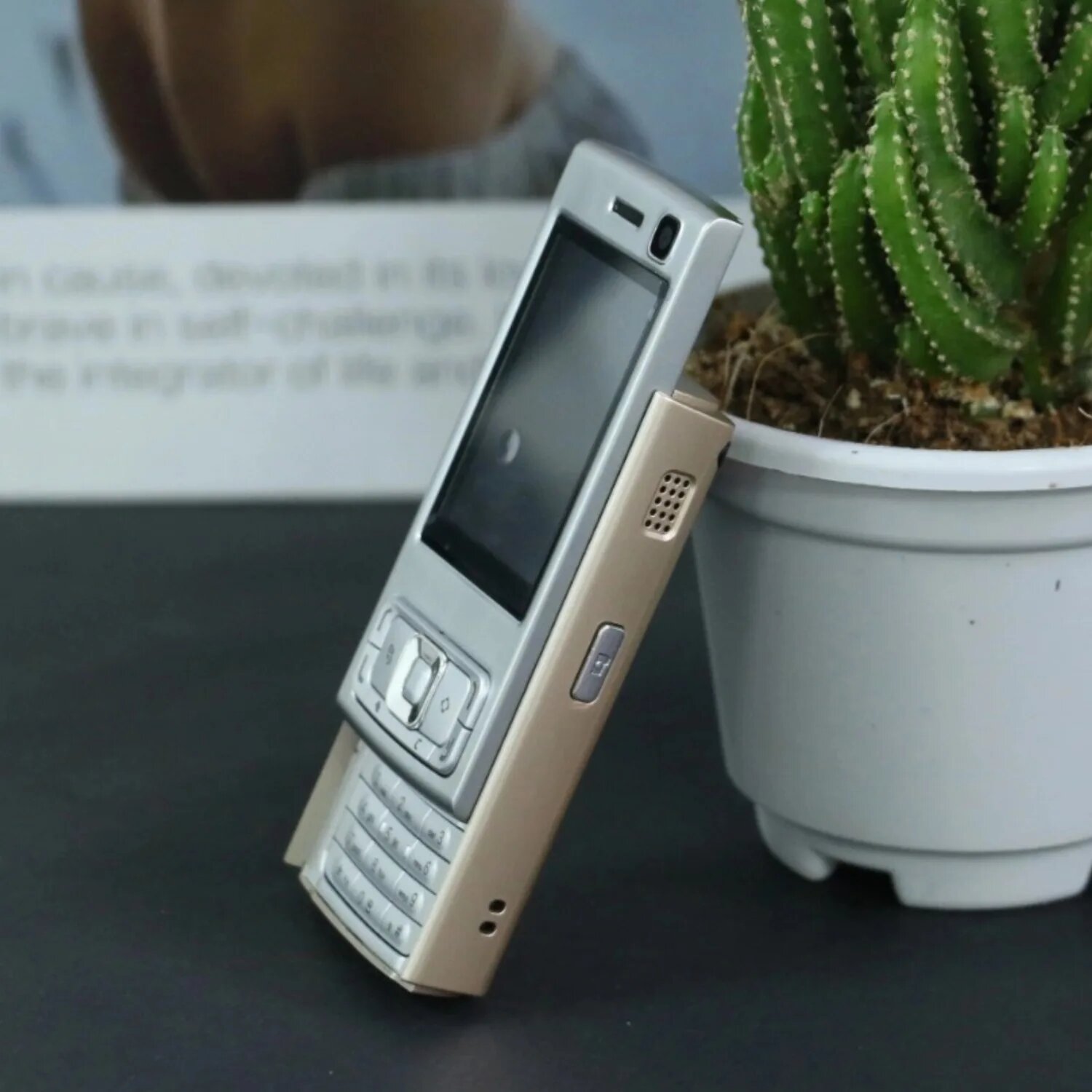 N95pro Elderly Slide Mobile Phone Unlocked Mini Size Push Button Dual SIM WhatsApp Palm Telephone Portable Low Price Classic