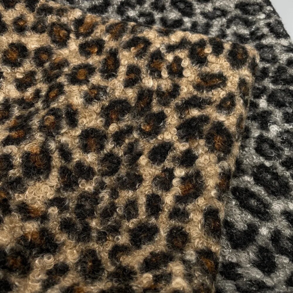 Плюшевая ткань с леопардовым принтом 100% полиэстер 45x160 см