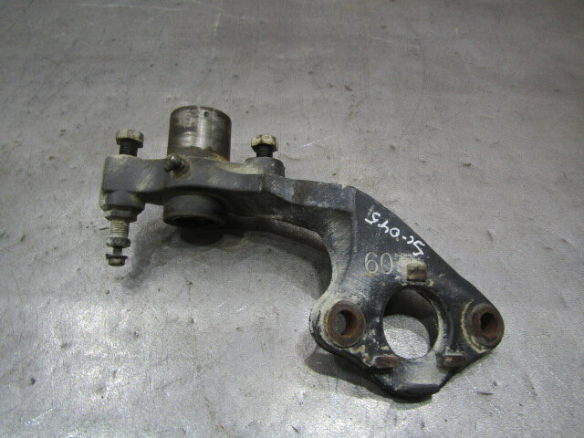 Кронштейн энергоаккумулятора передний левый Scania 6-series