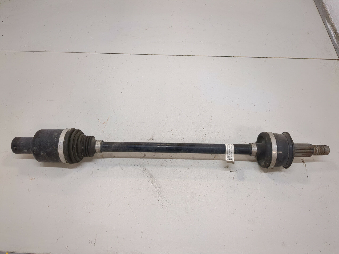 Полуось (вал, шрус) левая задняя Dodge Hornet Б/У