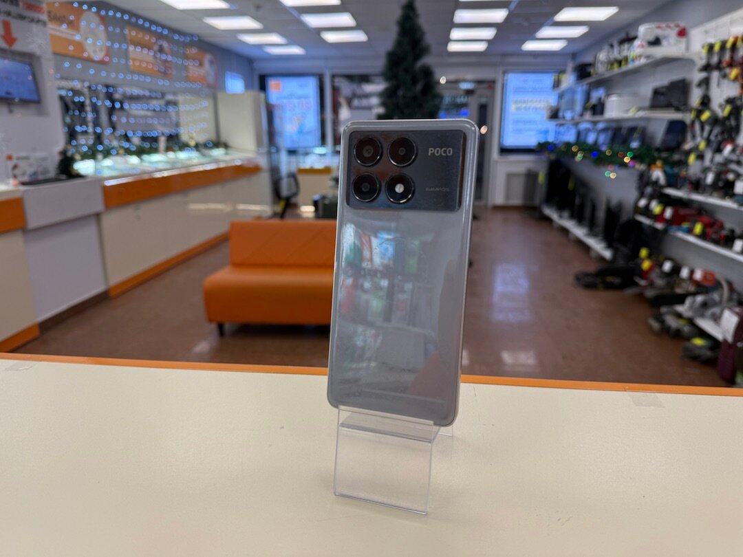 Смартфон Xiaomi POCO X6 Pro 8/256 ГБ б/у, уценка