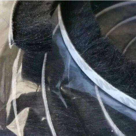 Самоклеящаяся уплотнительная щетка Погодная лента для дверных и оконных уплотнителей. 9x23mm 10 метров серый