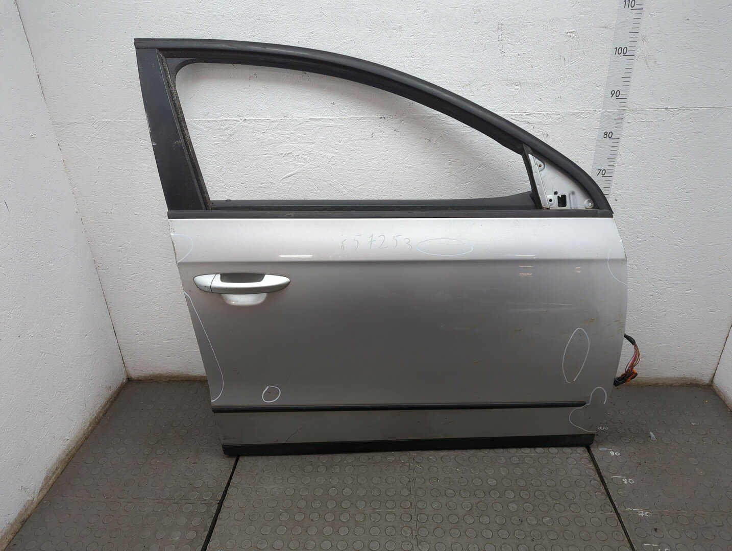 Дверь боковая (легковая) правая передняя Volkswagen Passat 6 Б/У