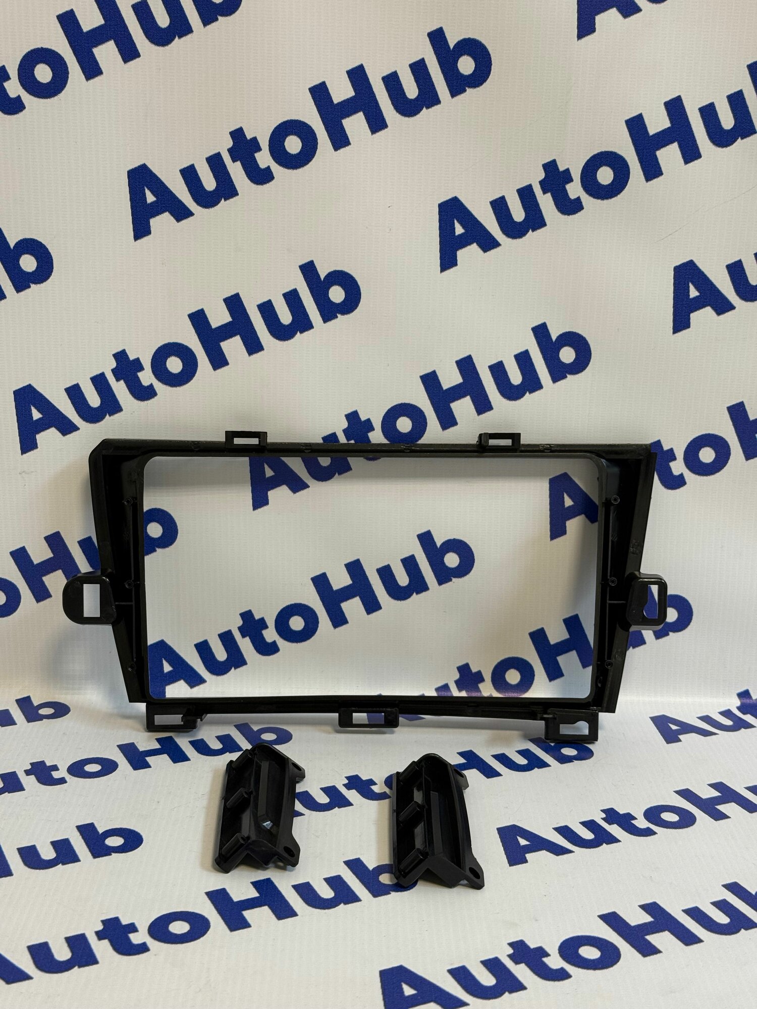 Переходная рамка для магнитолы + провода для подключения с CANBUS Toyota Prius 2009-2015 ( Цвет: черный, 9 дюймов)