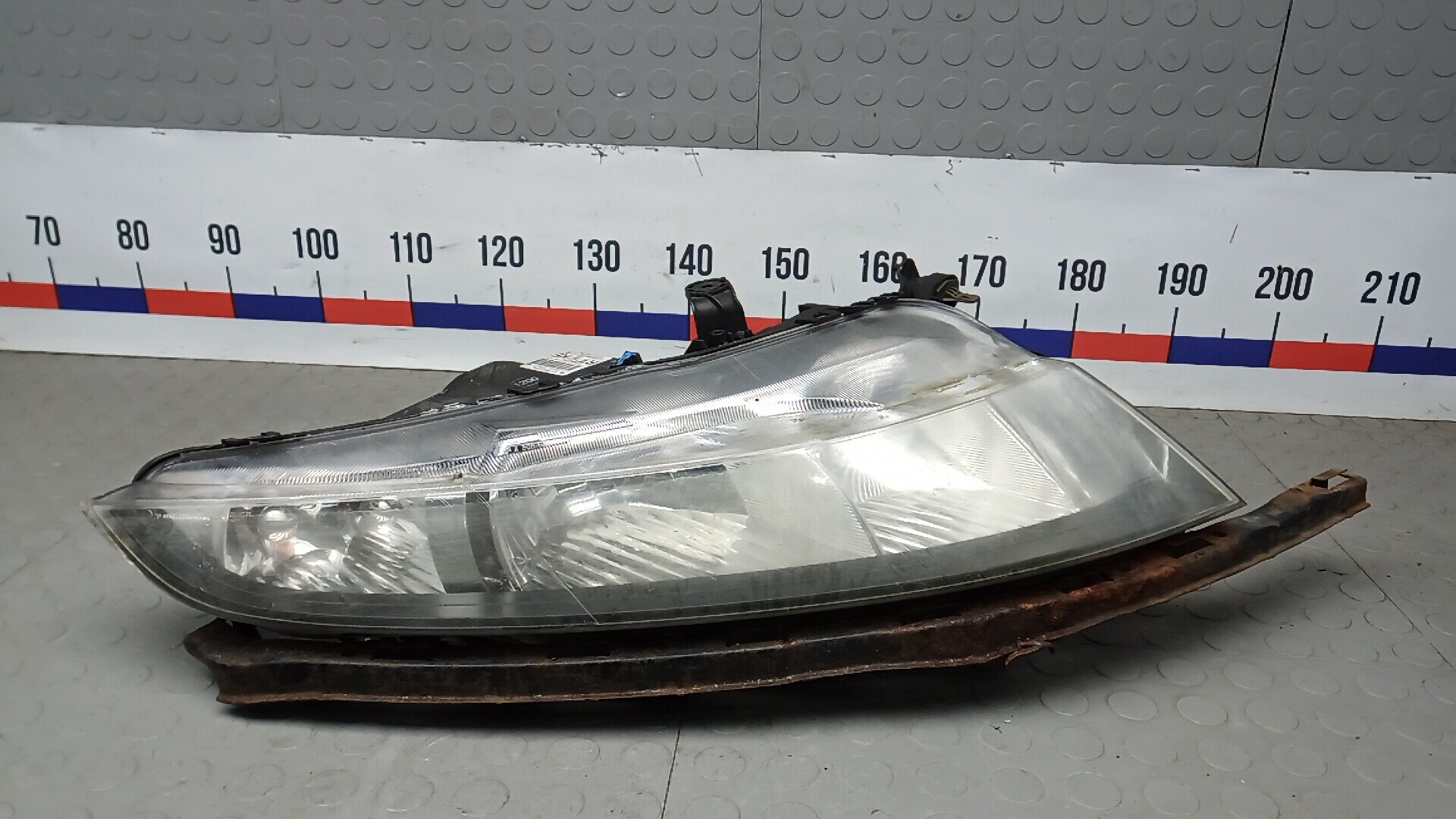 Фара правая HONDA CIVIC 8