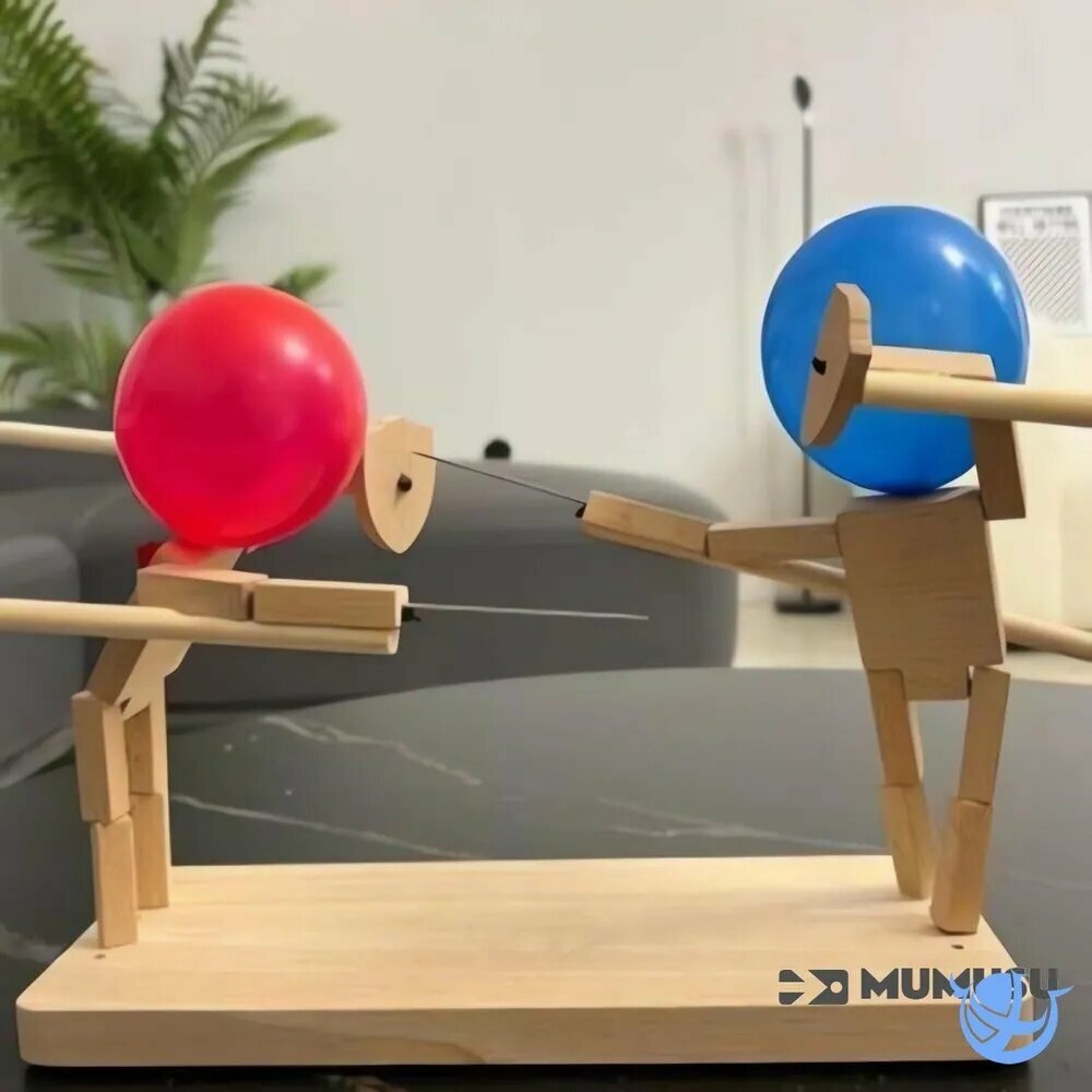 Интерактивная игрушка / Balloon Bamboo Man Battle новые деревянные куклы для фехтования ручной работы 2024 года, игра Битва деревянных ботов для 2 игроков веселая и захватывающая
