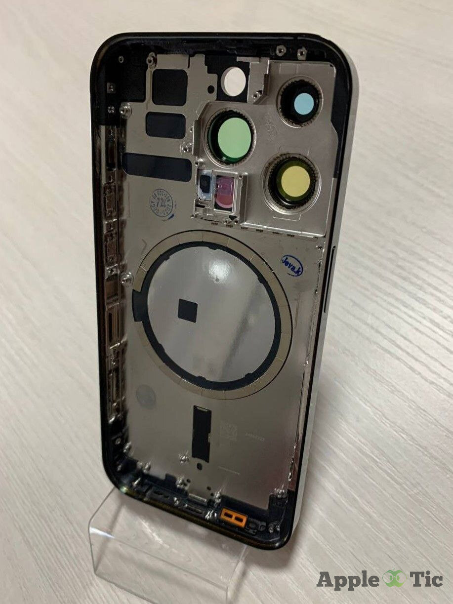 Корпус IPhone 14 Pro чёрный (Space Black), комплект кнопок, сим-лоток — фото 1