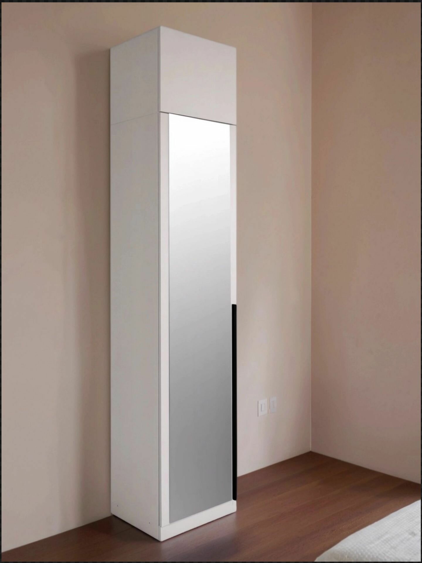 Распашной шкаф-пенал для одежды и хранения вещей Николь 63 Ивару с зеркалом 50х40х240 см кашемир / черный