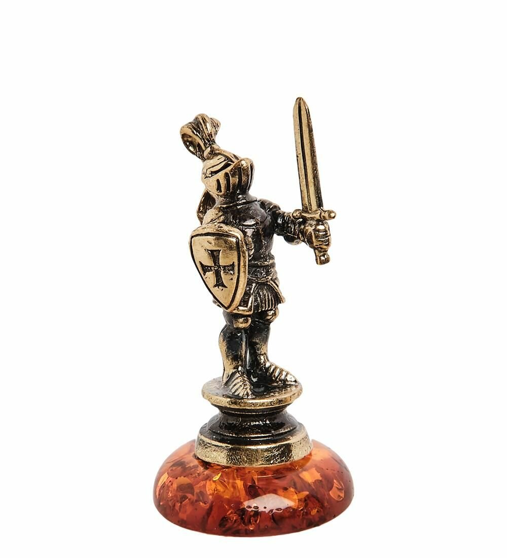 Фигурка "Рыцарь" (латунь, янтарь) A1976036 Народные промыслы, Латунь, янтарь