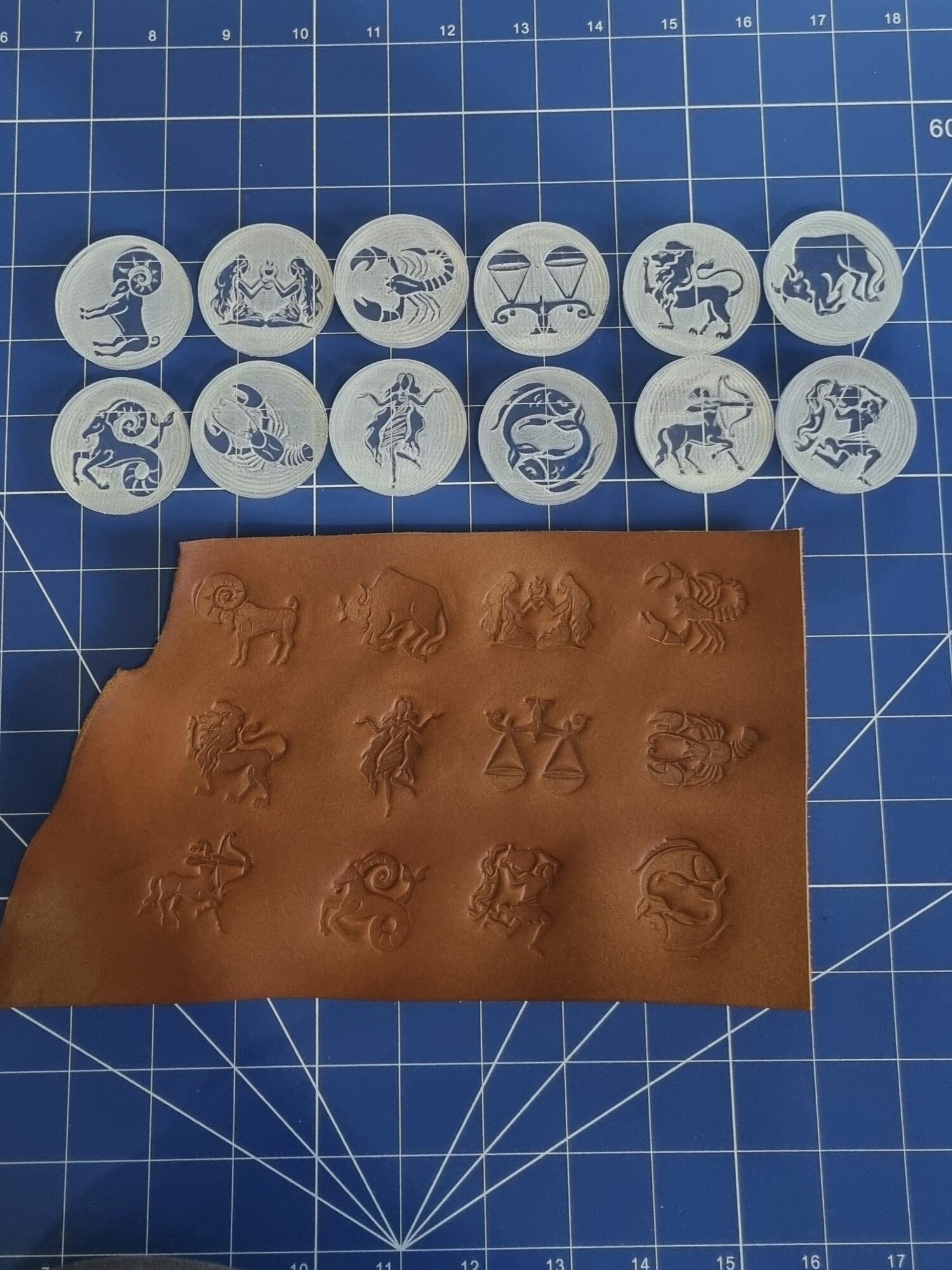 Акриловое клише для тиснения по коже "Знаки Зодиака" Подходит для изготовления и оформления обложек, брелоков.