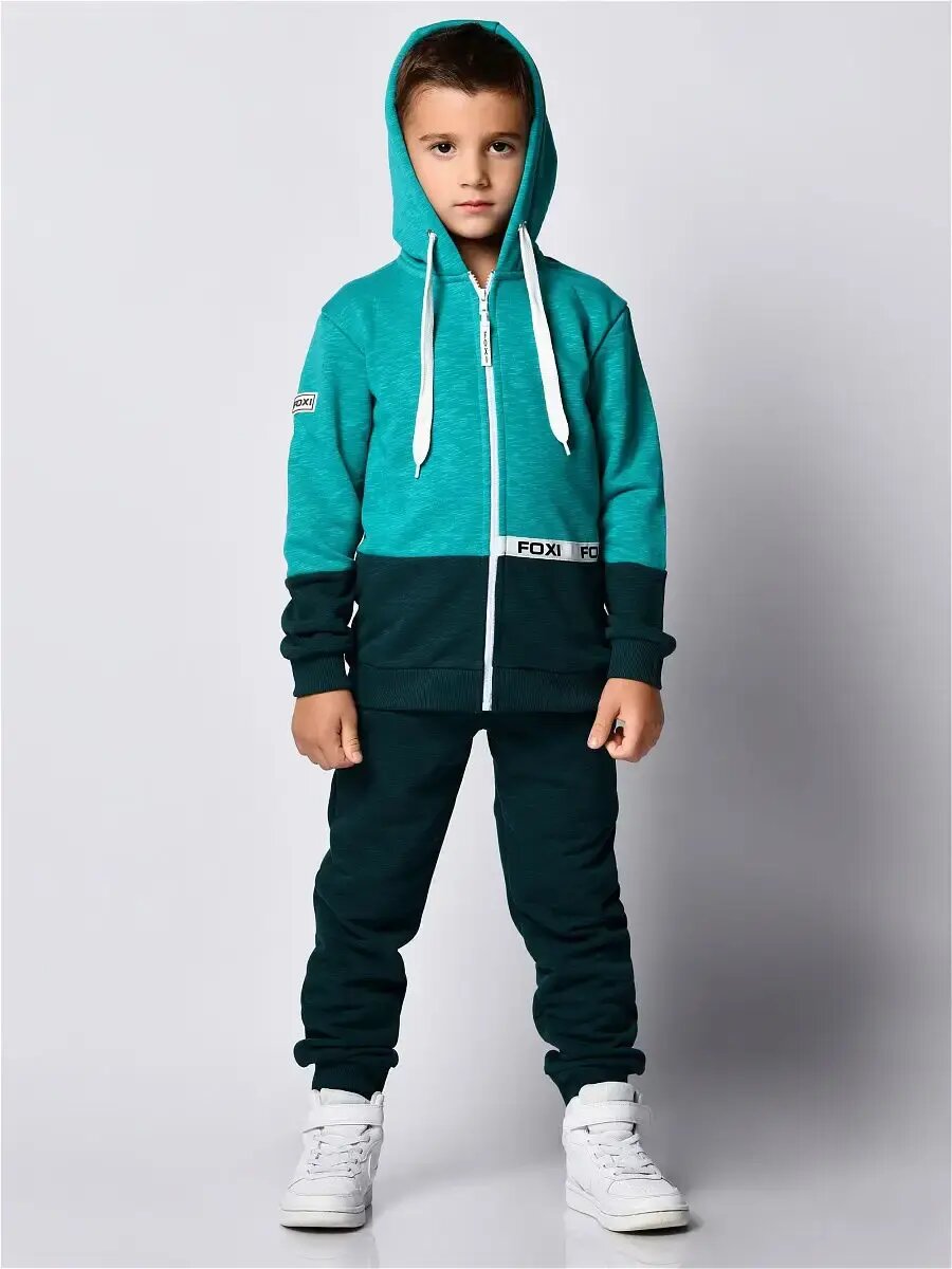 Костюм спортивный