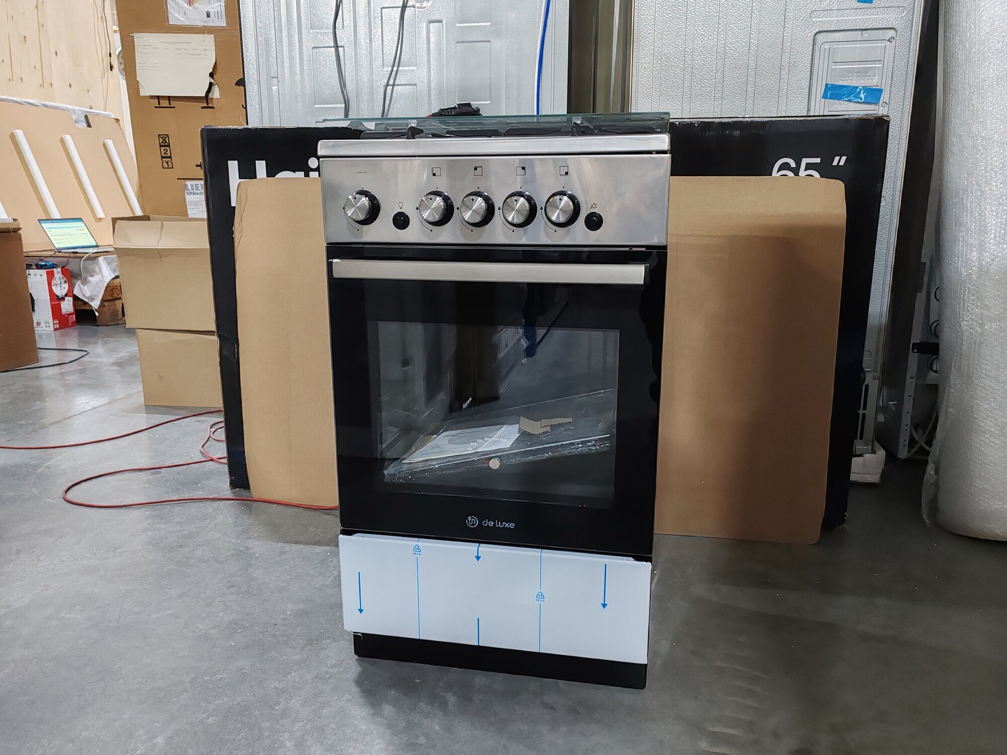 Газовая плита (50-55 см) De luxe 5040.32г(кр) ЧР-010