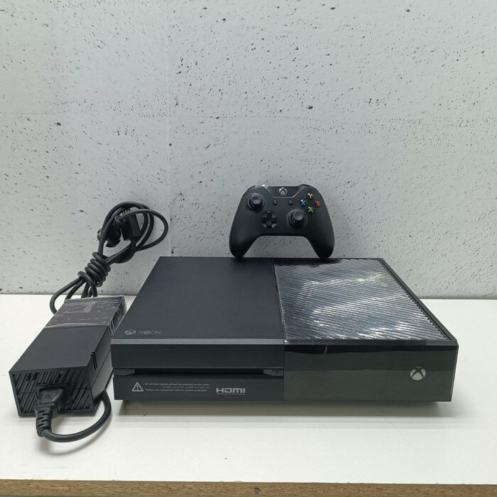 Игровая приставка Microsoft Xbox One 500 ГБ