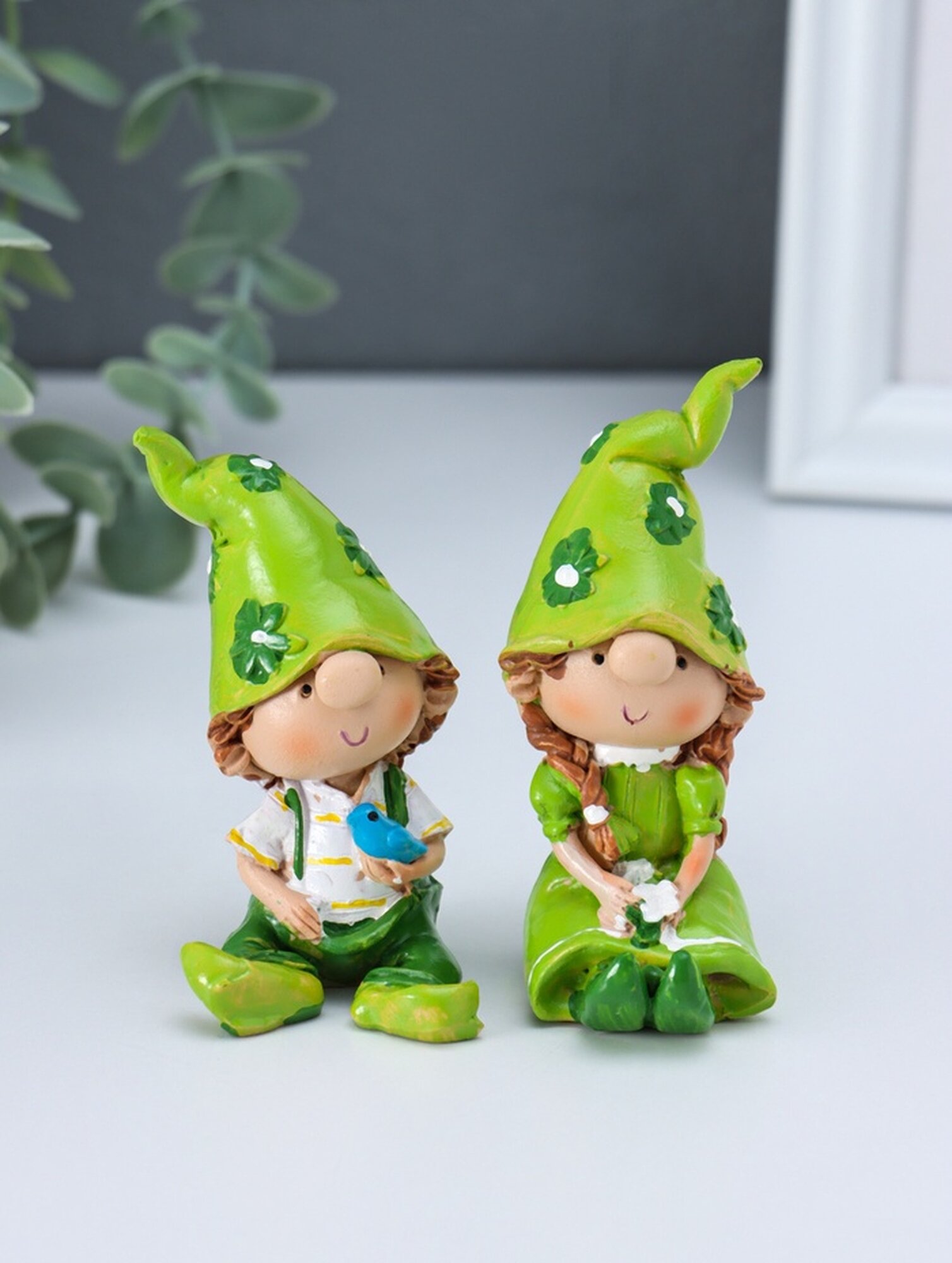 Набор фигурок 2 шт. полистоун «Малыши в длинных колпаках», зелёный, 3.7×4×8.5 см