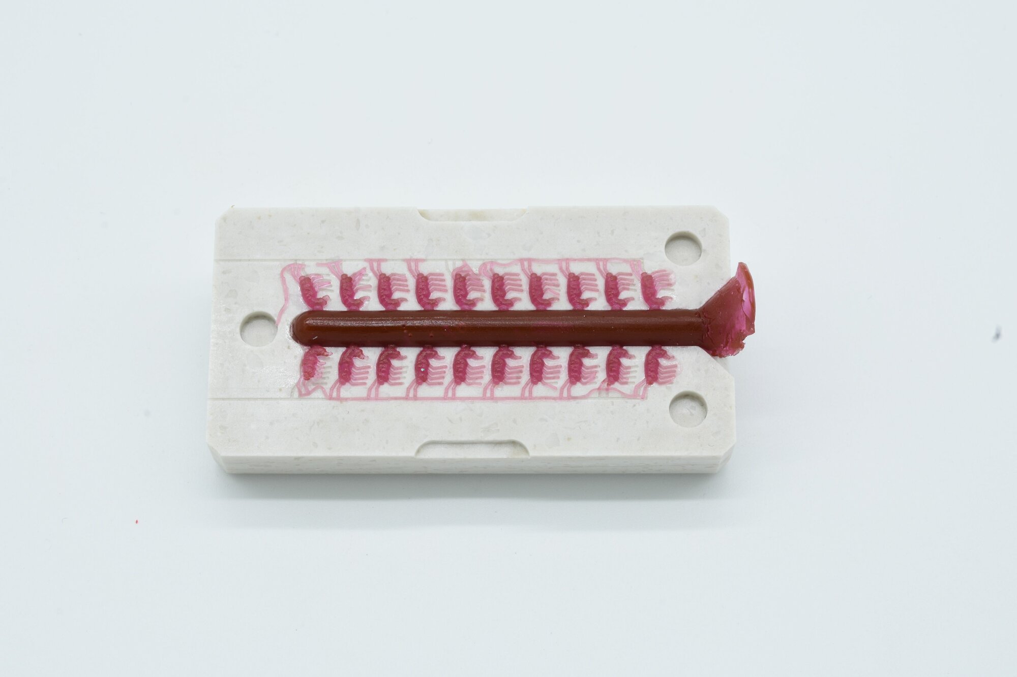 Gammarus 0.27" 7 мм х 20 мест Форма многоместная из акрилового камня для литья рыболовных силиконовых приманок