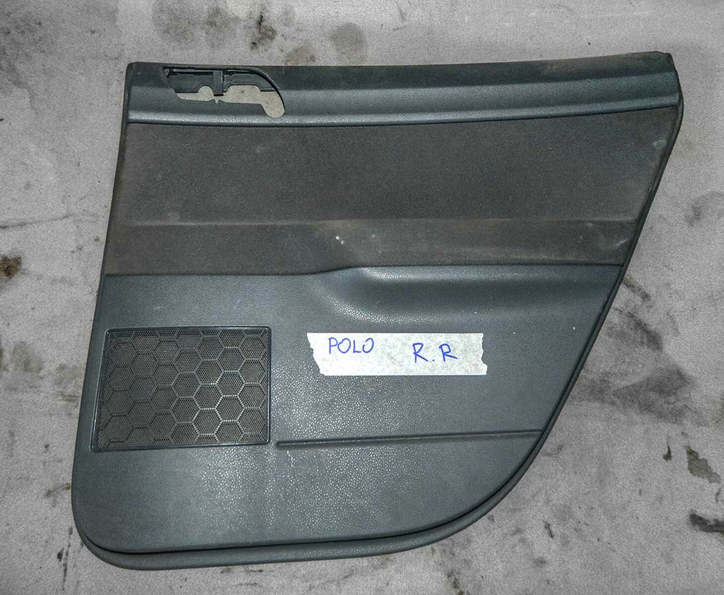 Обшивка двери задней правой VW Polo 2003 г
