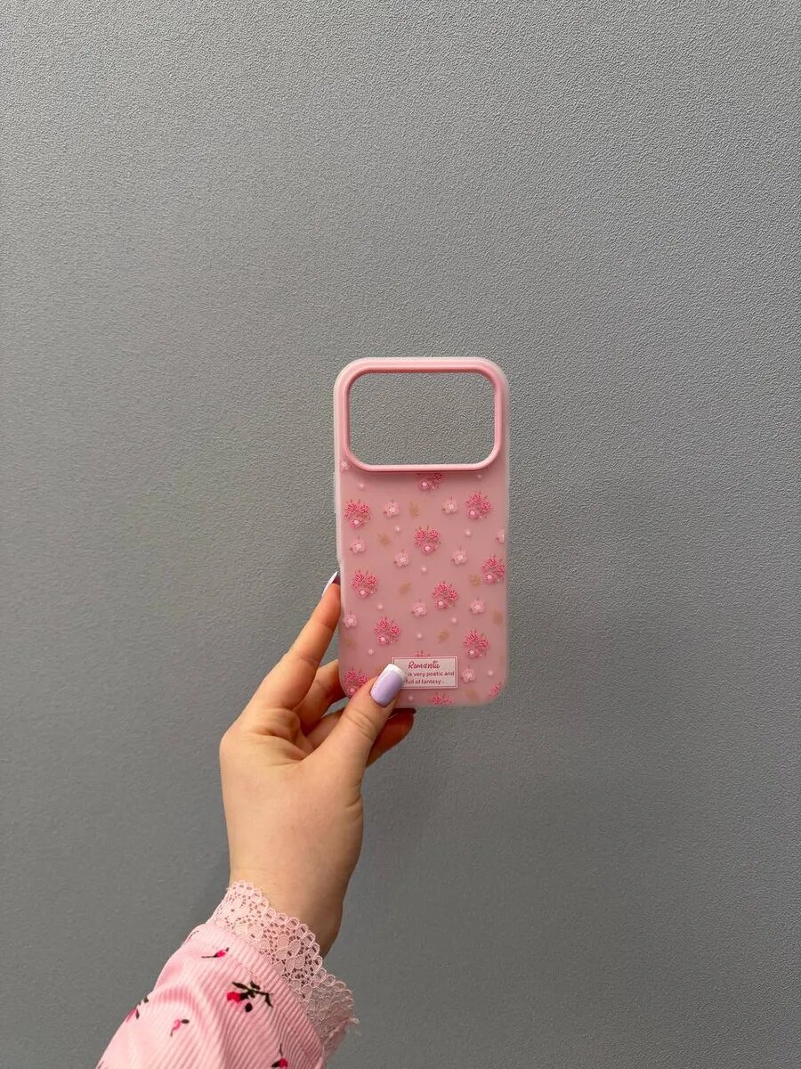 Чехол для iPhone 17 Pro "Цветочки", розовый, беспроводная зарядка — фото 1