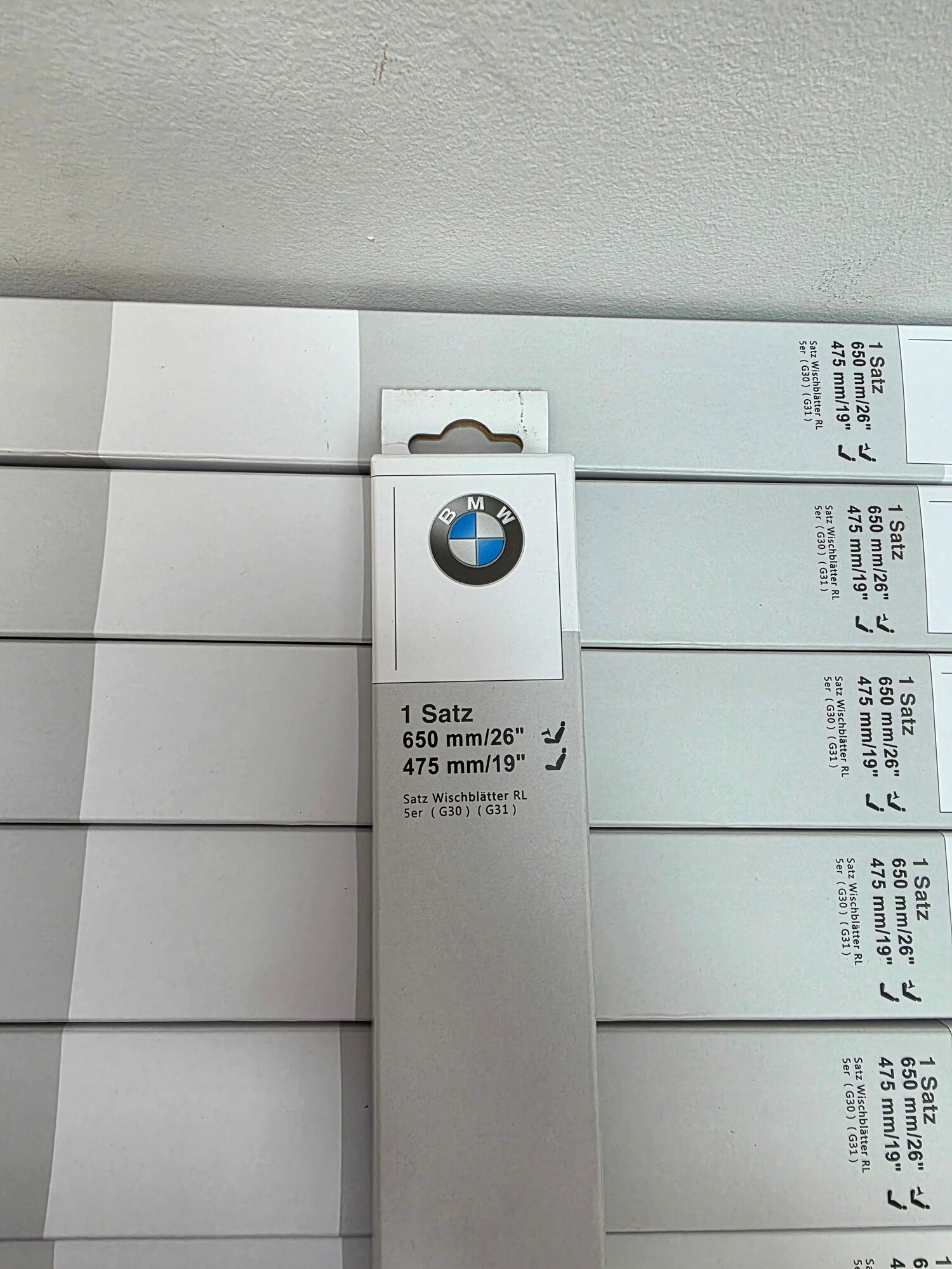 Комплект щеток BMW G30 650 + 475 (61612447932)