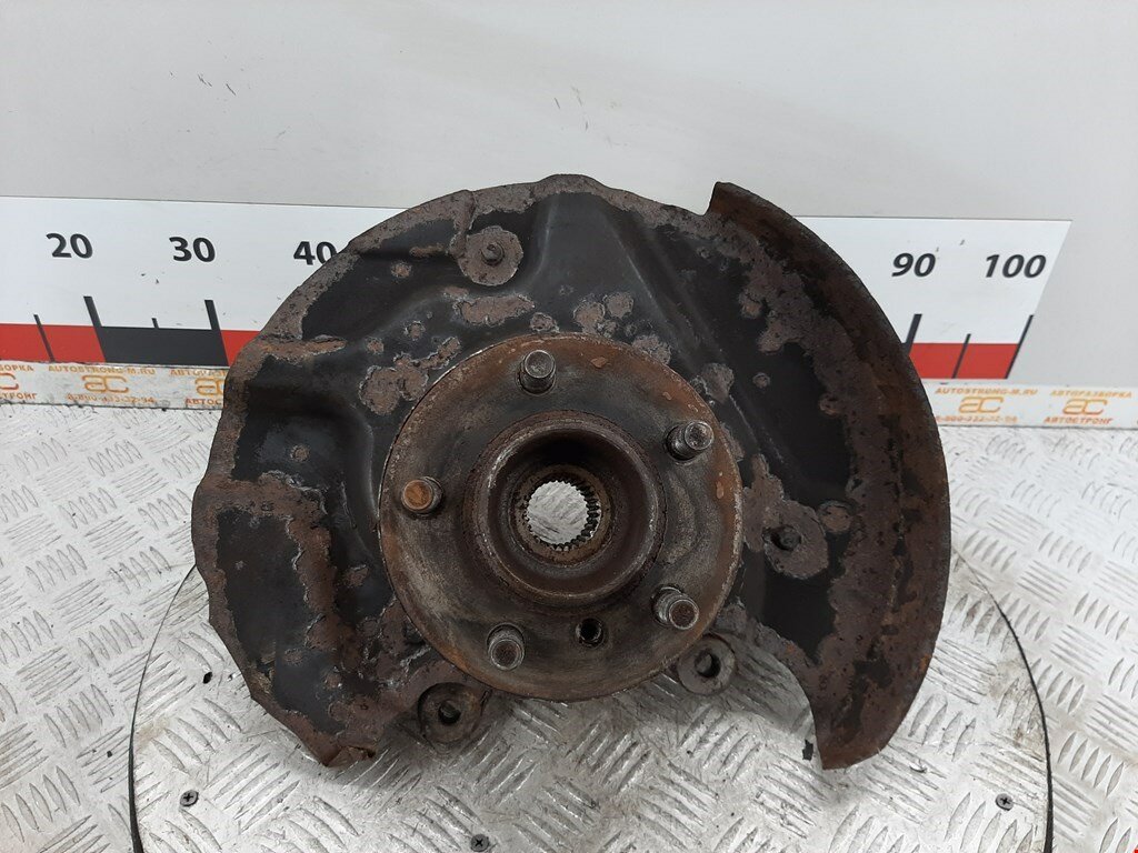 Ступица (кулак цапфа) передняя левая Land Rover Range Rover 3 RUB500151 арт. 833210