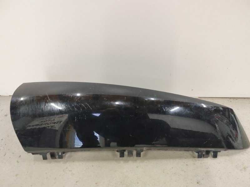 Молдинг крыла задний правый Chevrolet Tahoe GMT900 15791314