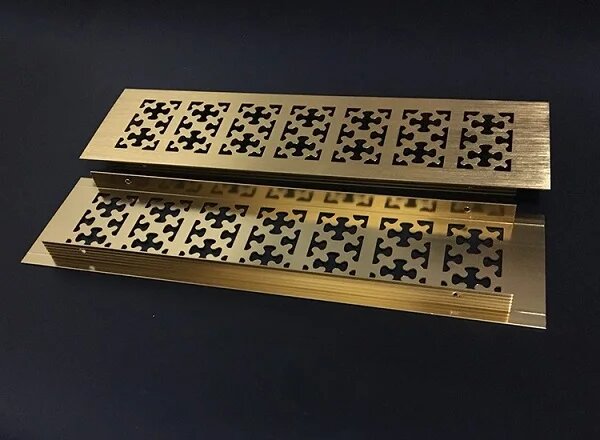 Прямоугольные алюминиевые вентиляционные решетки 2 шт. 80x250mm, golden flower