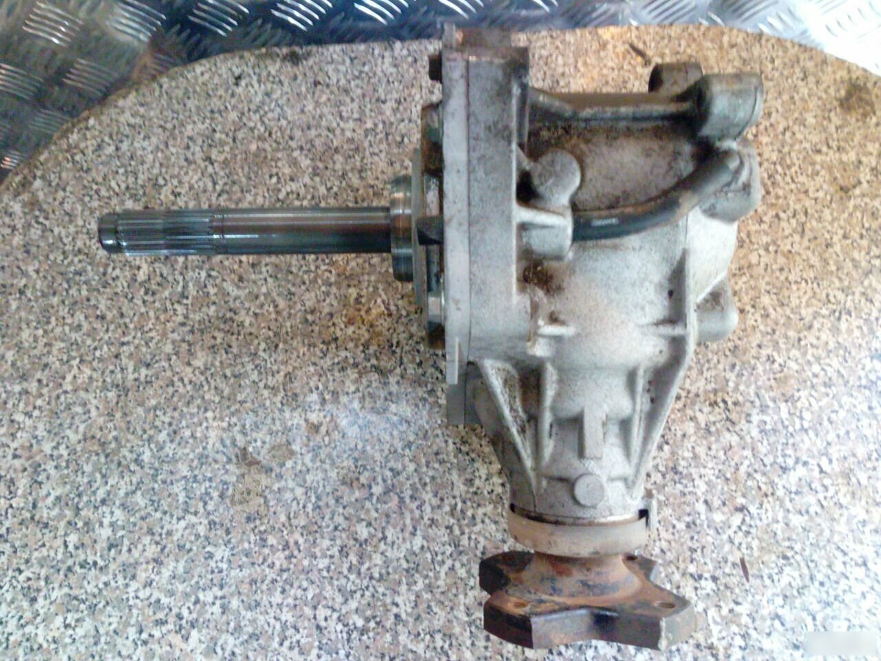 Коробка раздаточная для Nissan X-Trail T31 33100JG200