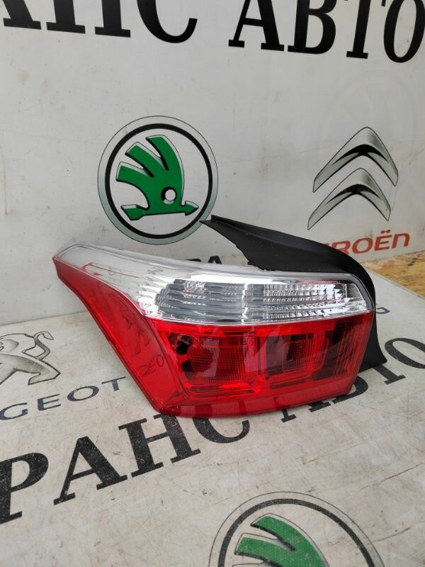 Задний фонарь автомобильный, 1 шт, арт. 9817303780