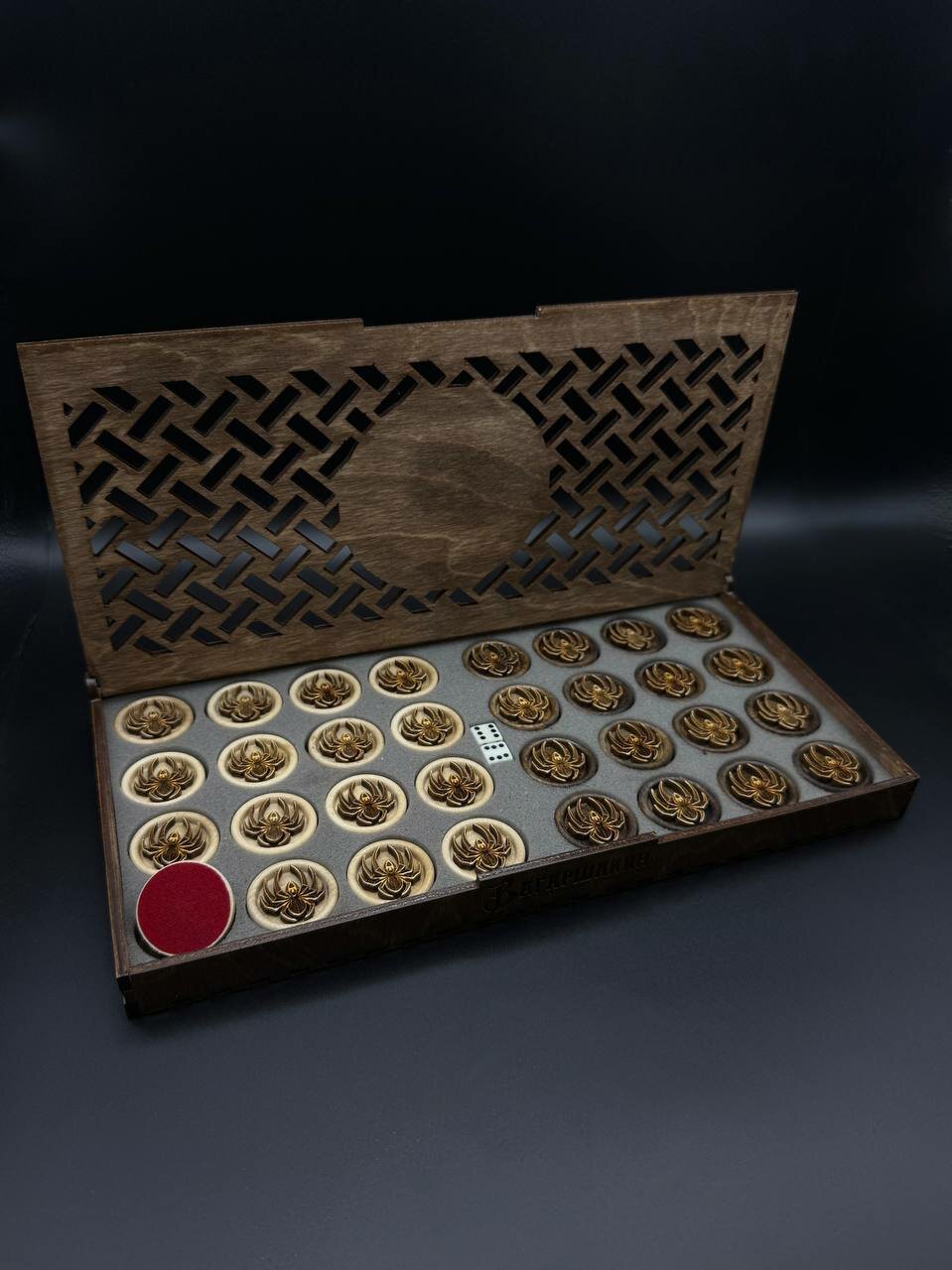 Подарочный набор фишек для нард и шашек Паук