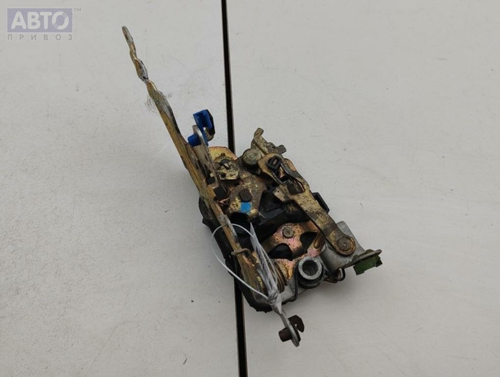 Замок двери передней правой Opel Omega B (1994-2003)