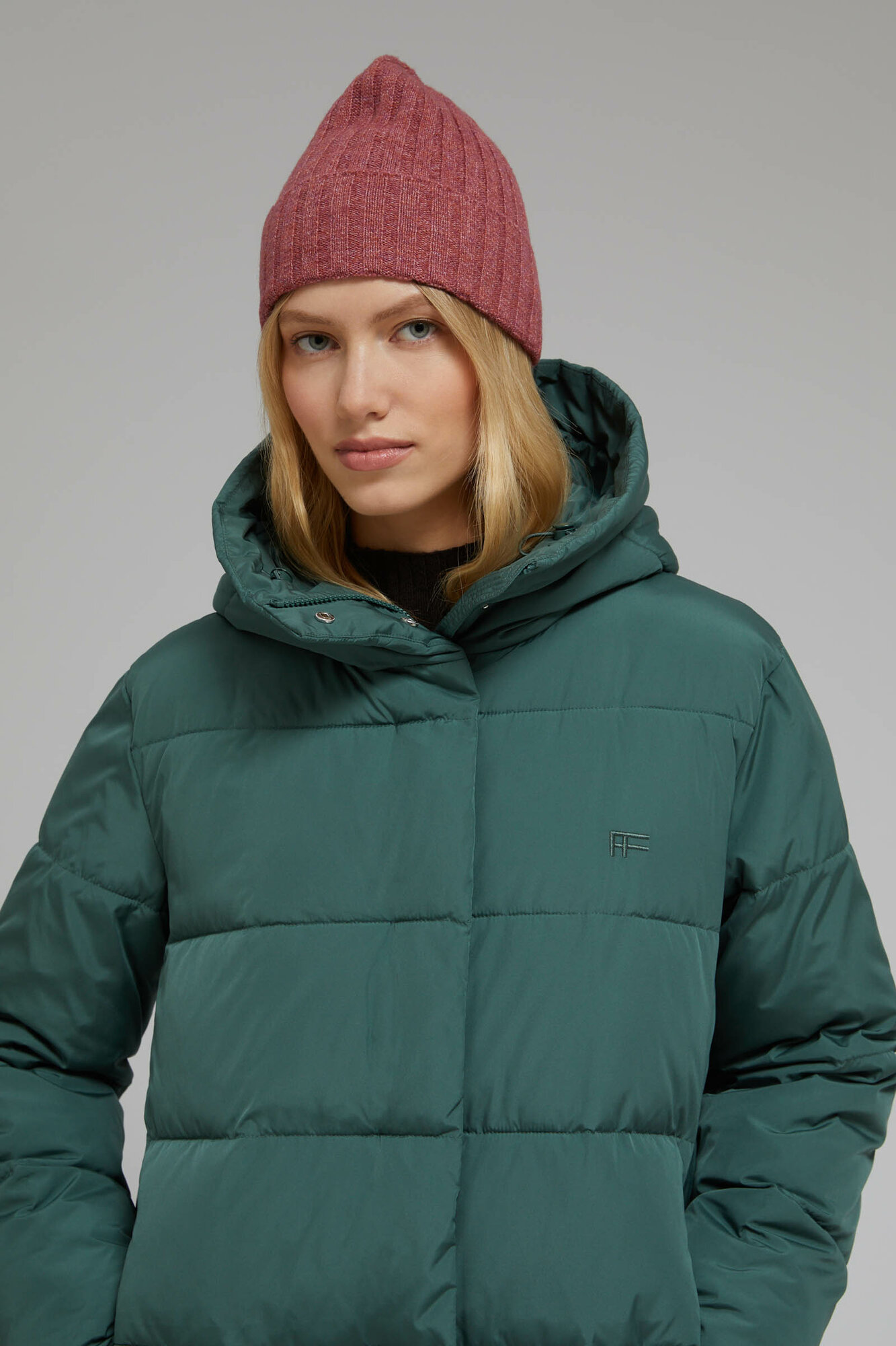 Шапка-бини трикотажная для женщин