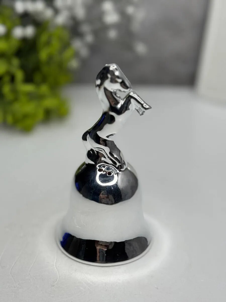 Сувенирный колокольчик лошадь символ года 2026, фарфор (цвет серебро)