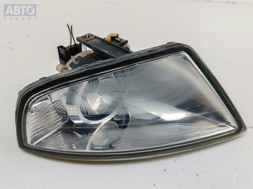Фара противотуманная левая Ford Mondeo 3 (2000-2007)