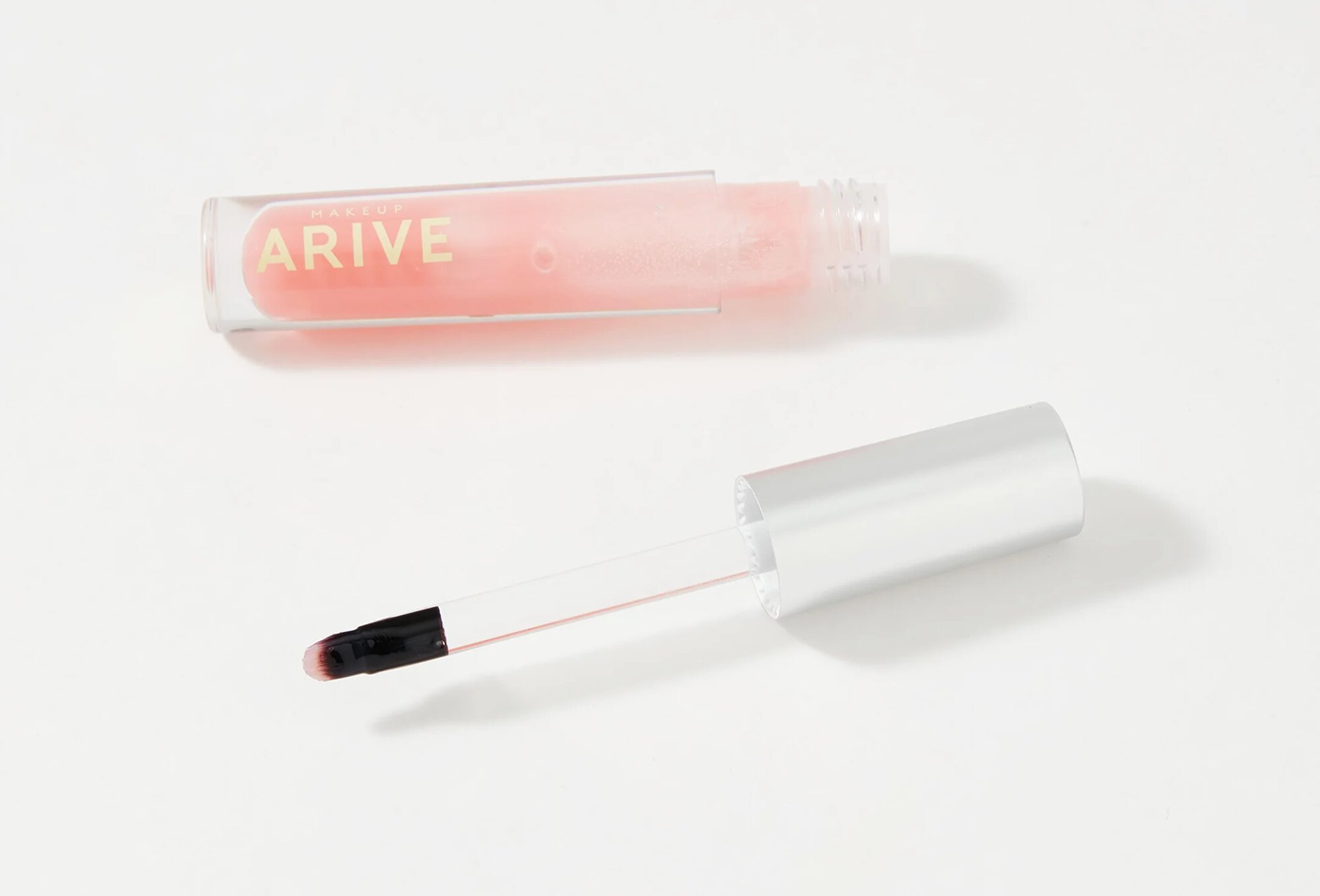Блеск для губ ARIVE MAKEUP "Comfort Shine Lip Gloss", питание губ, шиммерный эффект 05 — фото 1