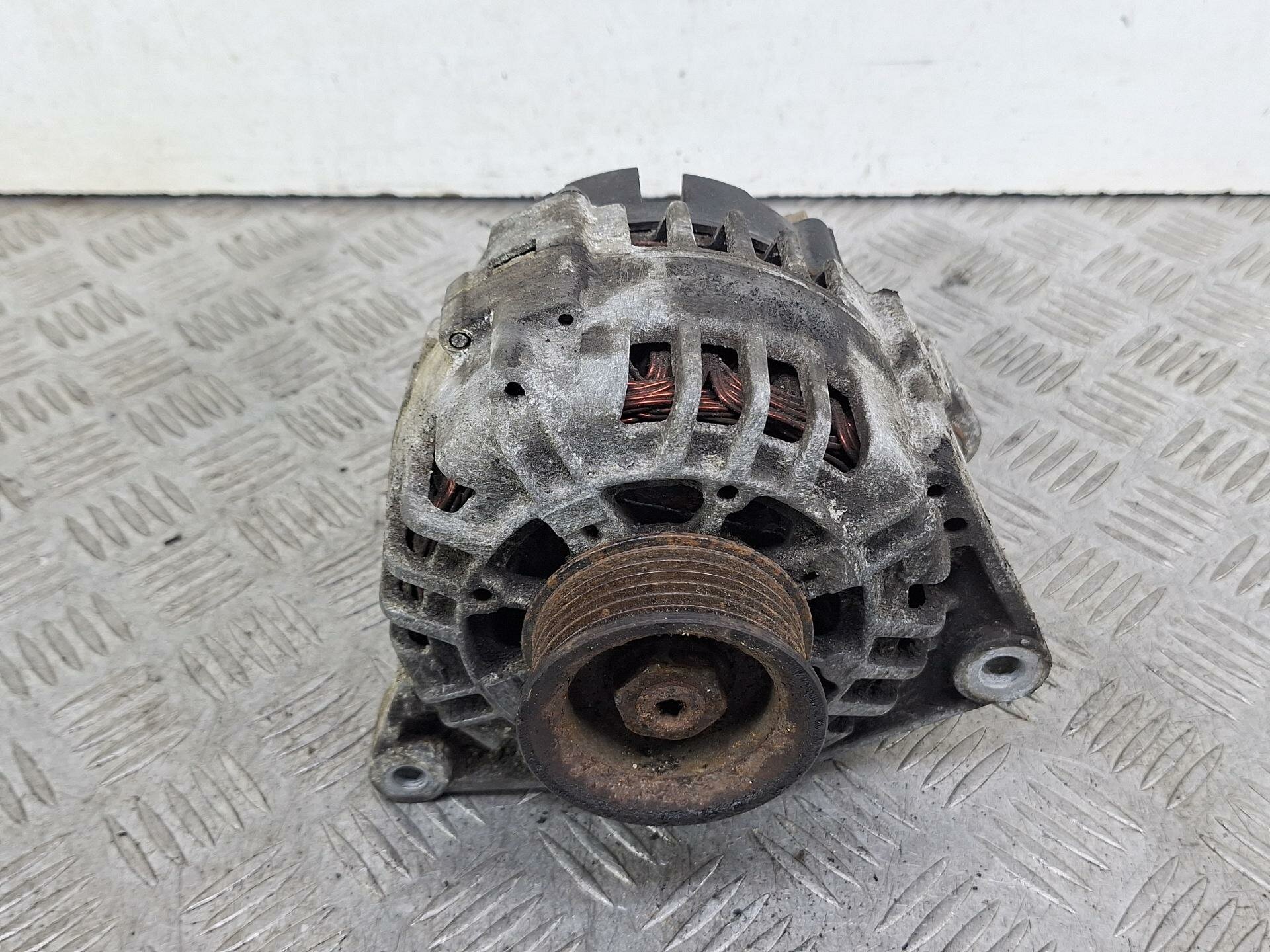 Генератор Audi A6 C5 рест. (2001 - 2005) 06C903016A