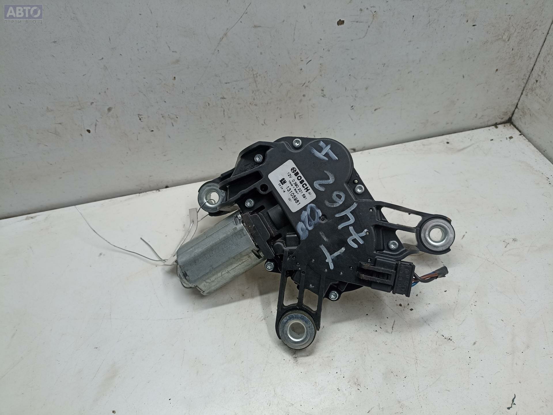 Двигатель стеклоочистителя заднего (моторчик дворников) Opel Astra H (2004-2009)