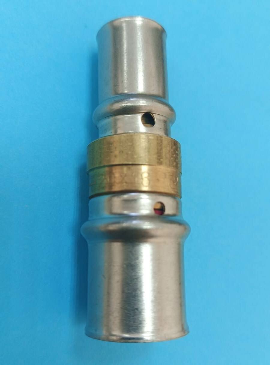 Пресс-фитинг переходник редукционный HENCO 20х16 латунь