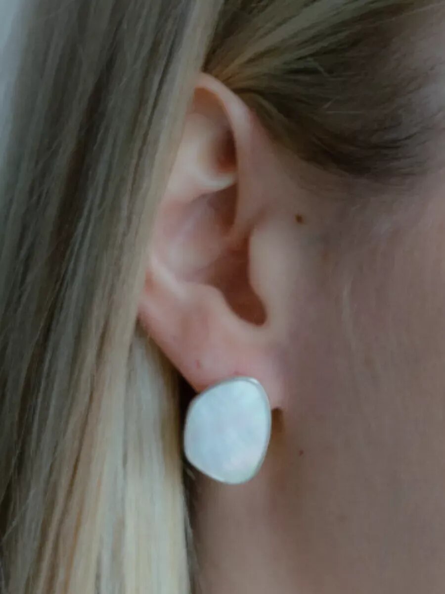 Серьги пусеты, перламутр