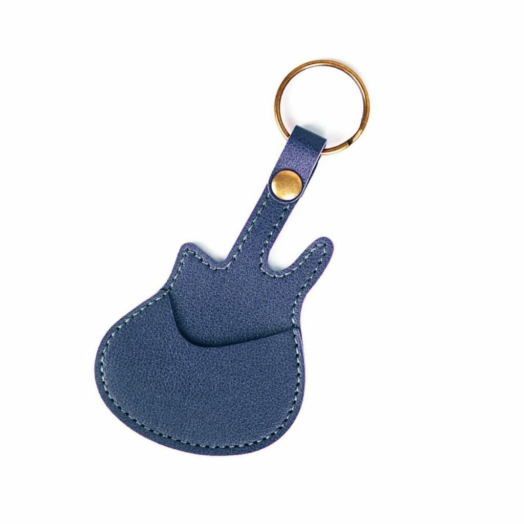 Портативный чехол для медиаторов в форме гитары