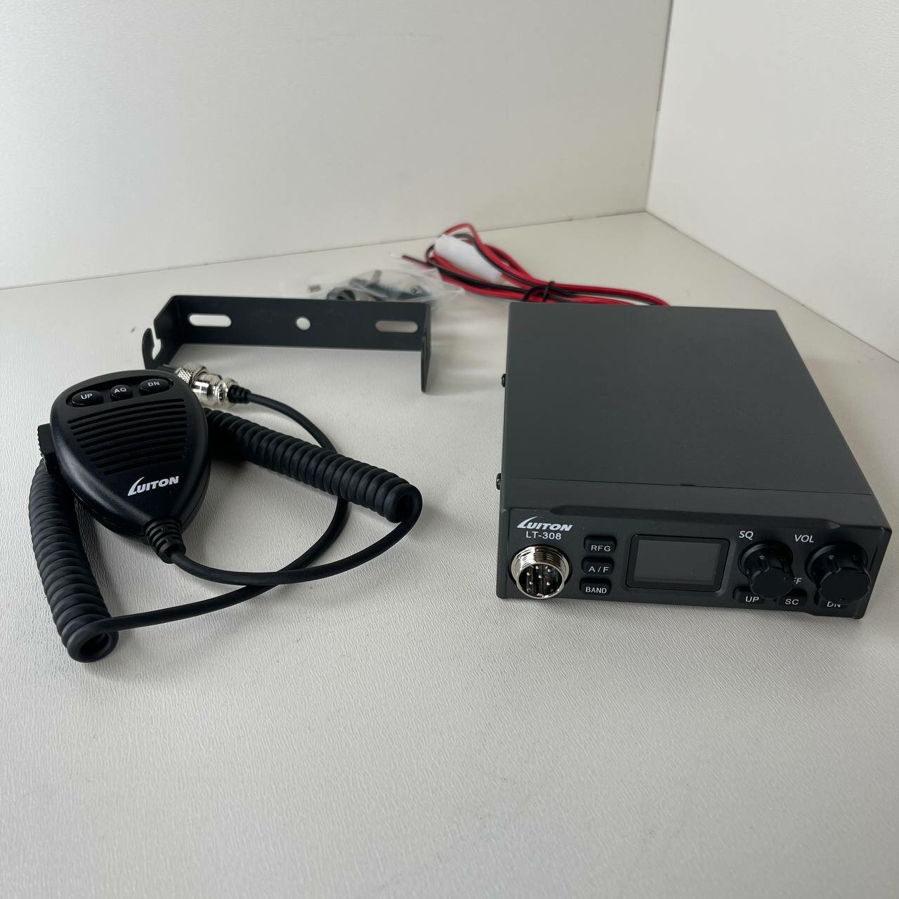 Радиостанция LT-308, инверсионный экран, 24В, дальность 20км