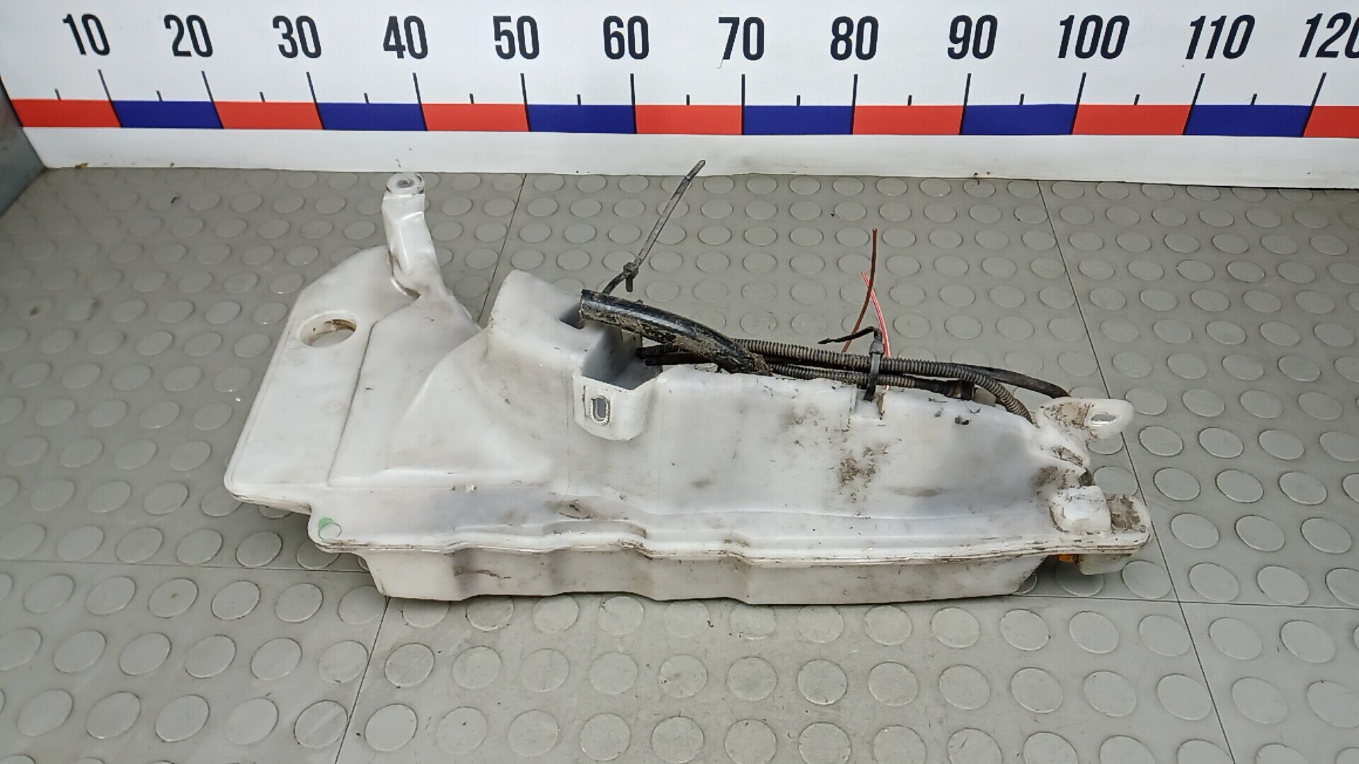 Бачок омывателя AUDI A6 C6, Номер 4F0955453R